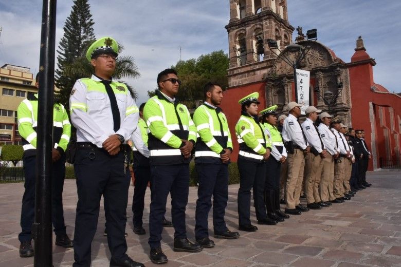 Uniformes (3) (Personalizado) | Periódico Notus