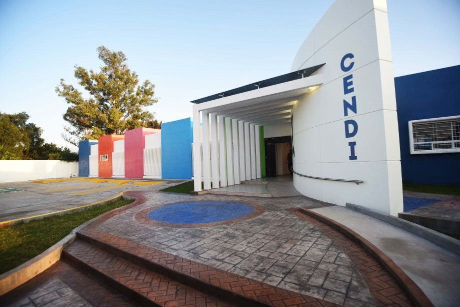 Alcalde y Gobernador inauguran el Centro de Desarrollo Infantil para ...