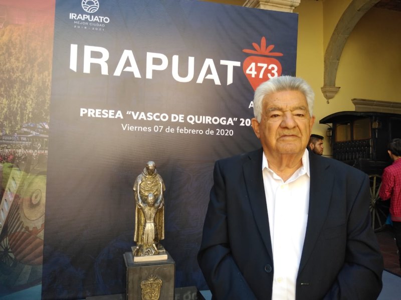 Emilio Tomé es ganador de la presea "Vasco de Quiroga 2020"