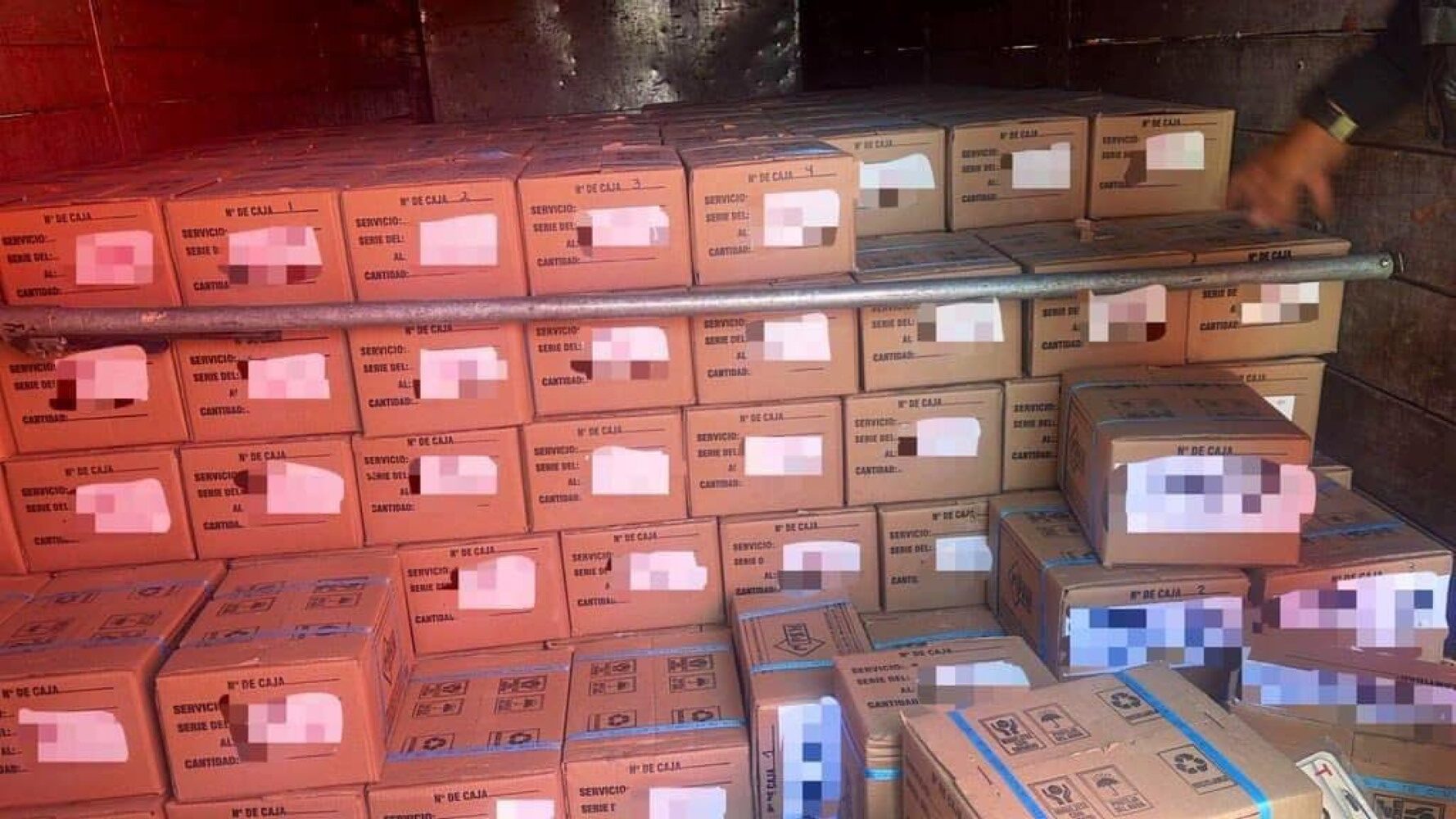 Recuperan tráiler con miles de placas vehiculares de Sonora | Periódico ...