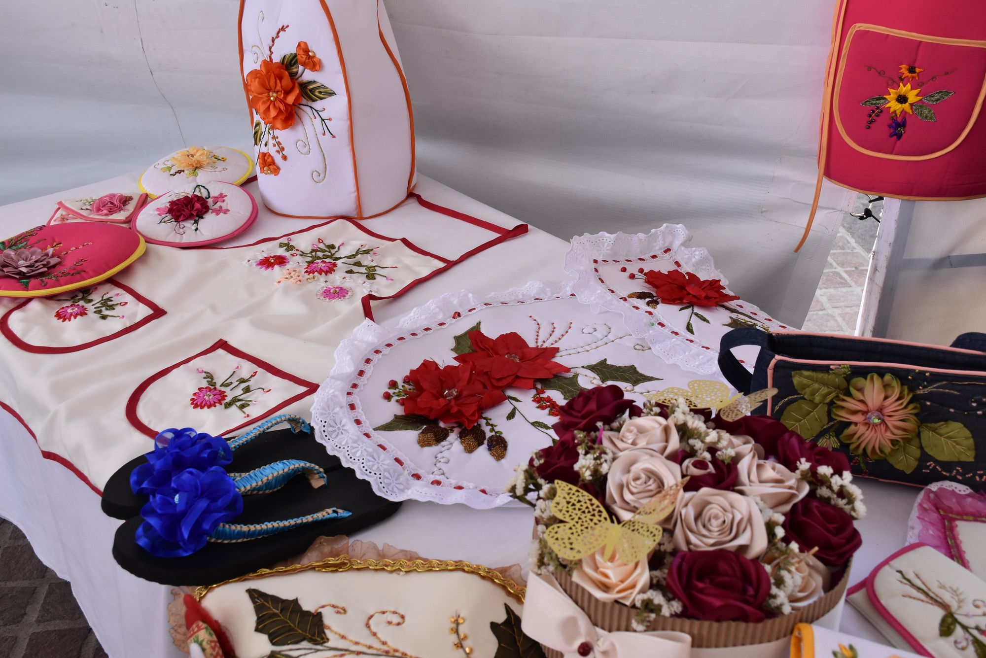 Muestra Artesanal de Talleres “Manos Creativas” | Periódico Notus