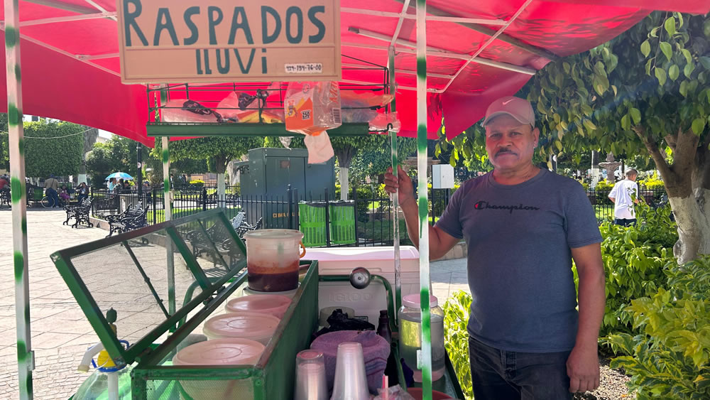 La historia detrás de los “famosos raspados Lluvi” en Huanímaro ...