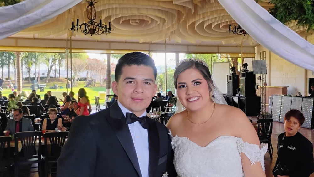 Una historia que nació en casa y floreció en el amor